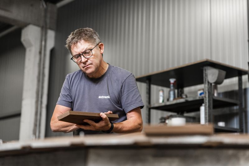 License to Copy - Stories - Extremis